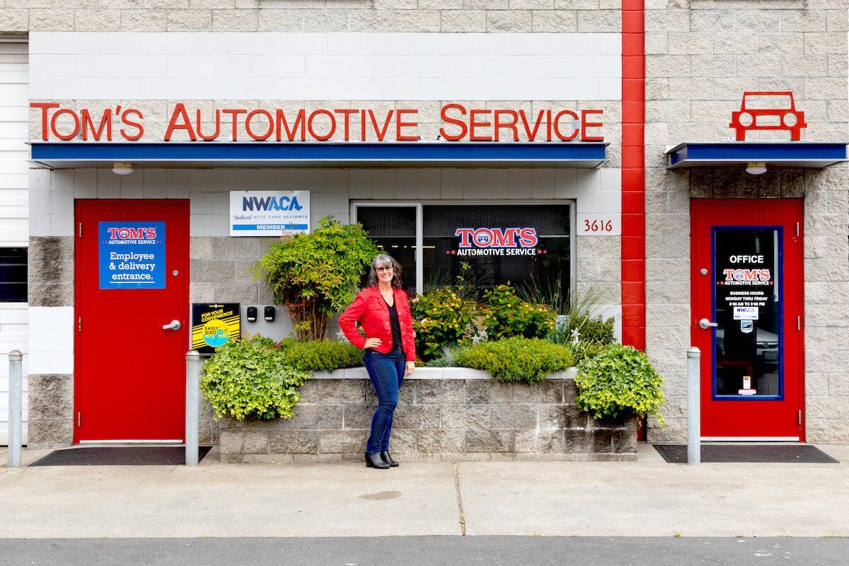 West Seattle Auto Repair | Tom's Automotive Service 206-937-1144